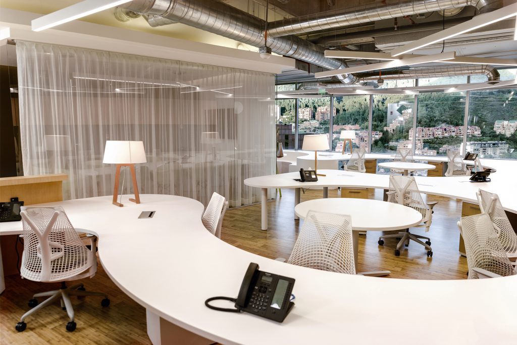 Contract Workplaces - Revista Clave! Bienes Raíces