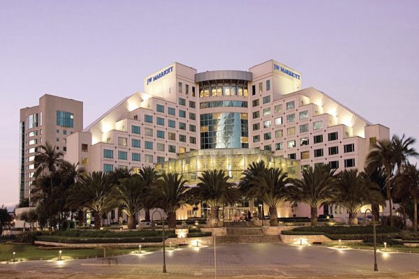 Los multiversos de Saúl Endara - Revista CLAVE!