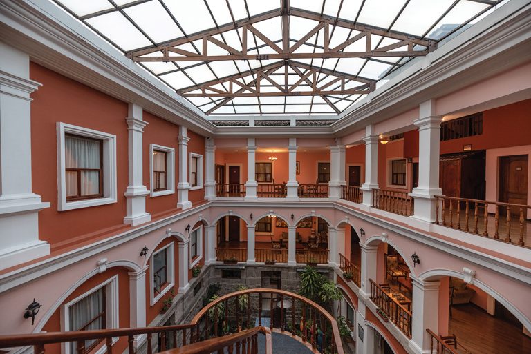 Hotel Patio Andaluz: Estilo, comodidad y cálido ambiente - CLAVE!